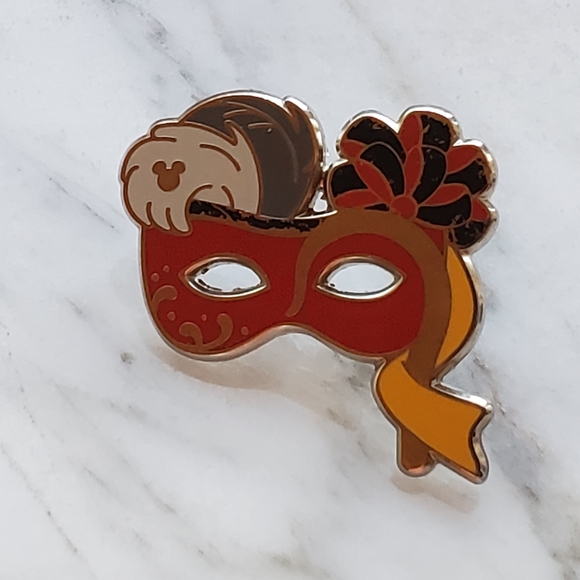 Disney | Jewelry | Captain Hook From Peter Pan Carnevale Mask Disney ...